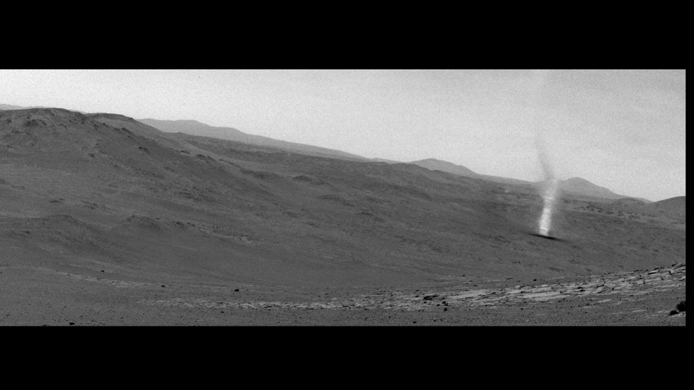 Hear dust devils on Mars crackle with electricity in new NASA ...